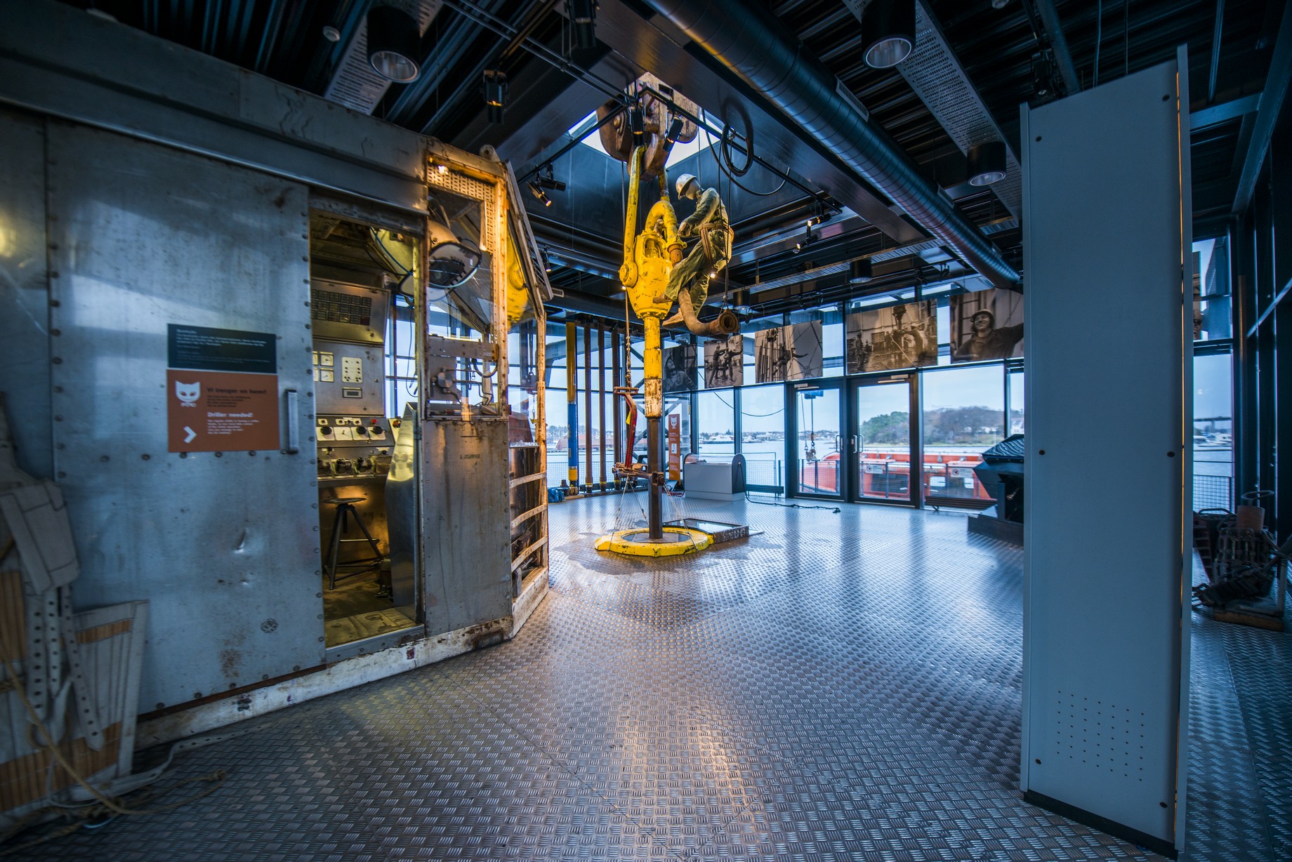 Boredekk med borebu på oljemuseet foto Fredrik Ringe | Norsk Oljemuseum